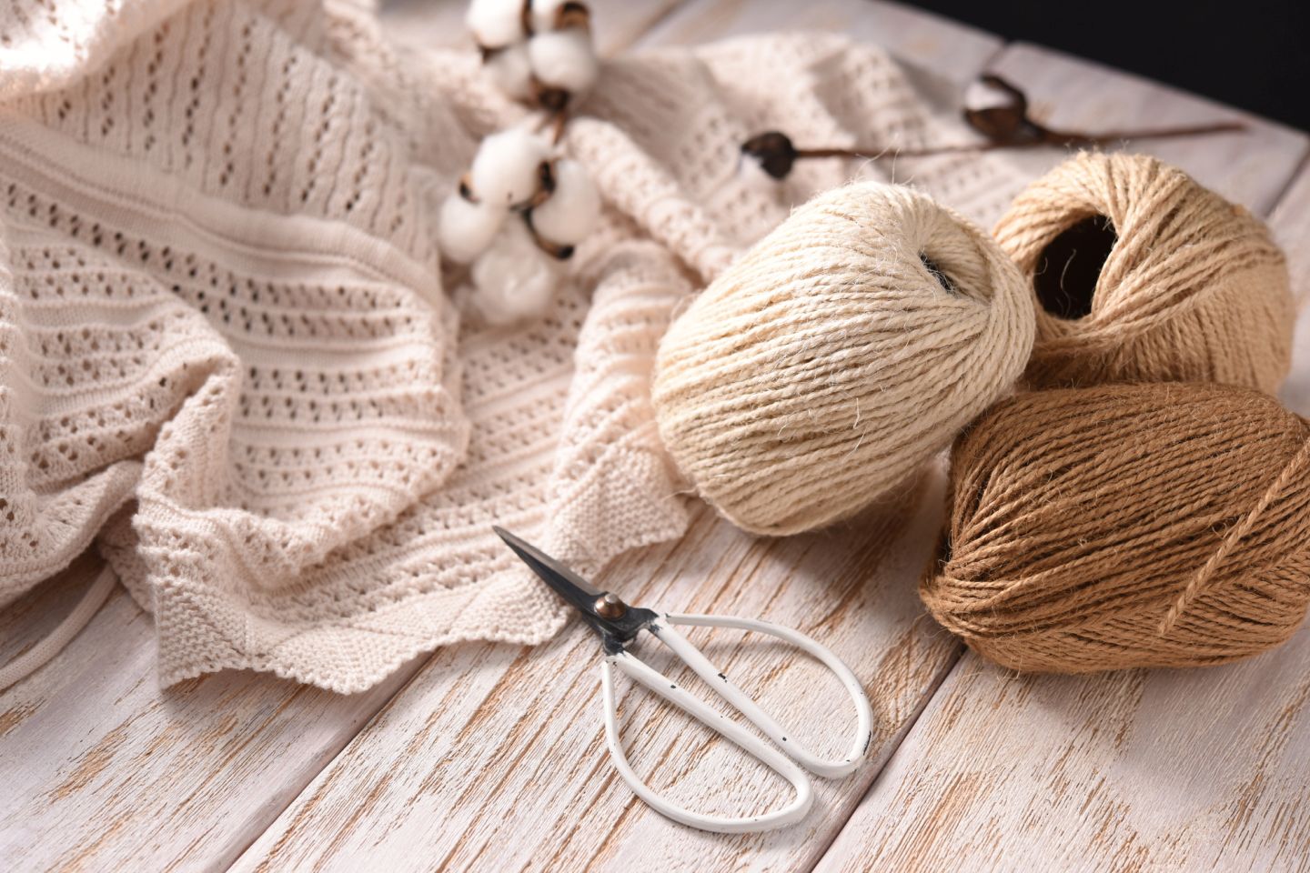 バナナファイバーとは？アップサイクルで生まれた繊維の魅力と可能性 | サステナブルグッズ・アメニティ制作「SUSPRO」公式サイト